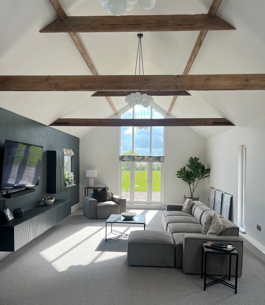 Bespoke Windows Case Study - Lomax & Wood